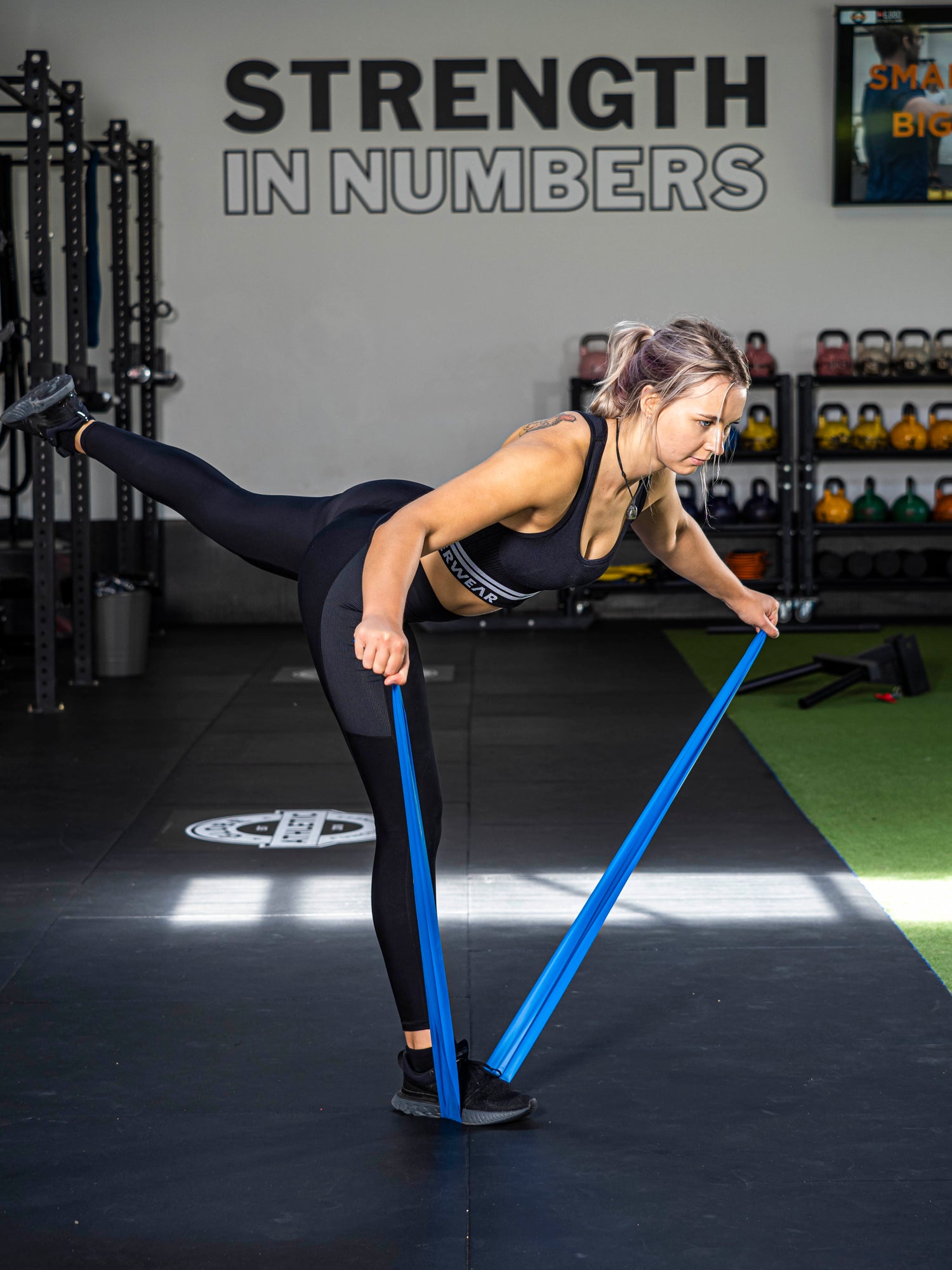 Strengthen Overhead Movement With Flat Band Drills – POWERBANDS®